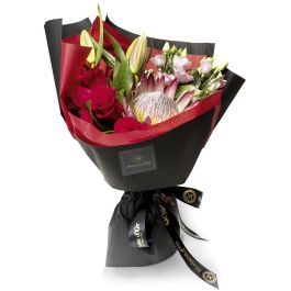Buchet crin si protea - descopera acum - Maison d'Or